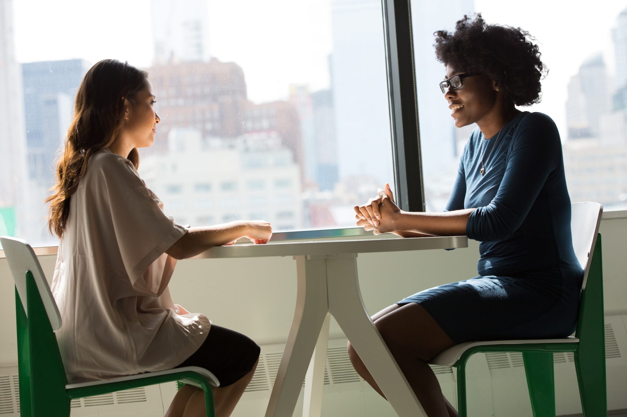 The Importance of Body Language in Job Interviews and How to Improve It